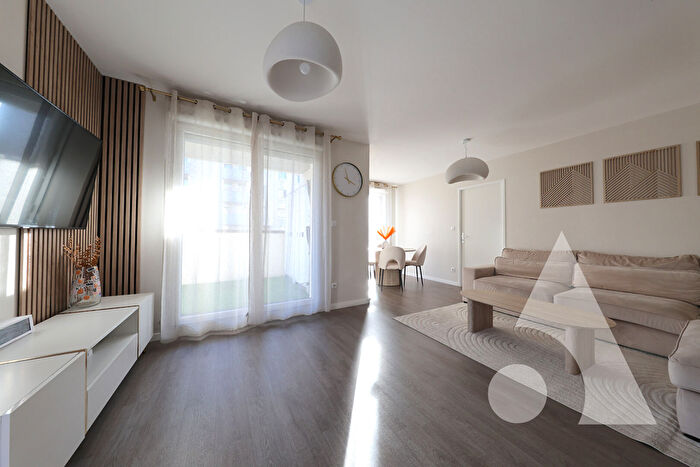 Appartement 4 pièces à Évry, Bois Sauvage, à vendre