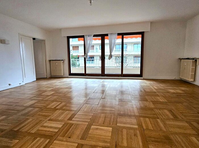 Appartement à louer - Saint-Germain-en-Laye, Bergette, Debussy - 4 pièces - 3 chambres