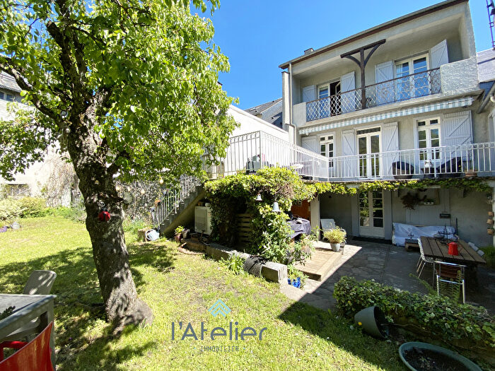 Maison à vendre - Arreau - 8 pièces - 7 chambres