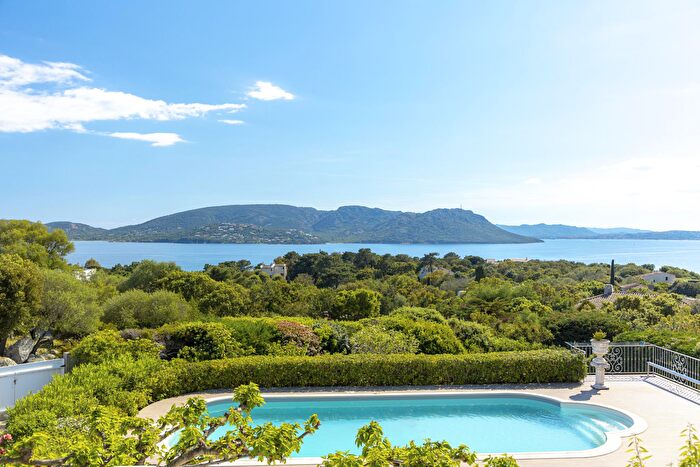 Maison à vendre - Lecci - 10 pièces - 8 chambres