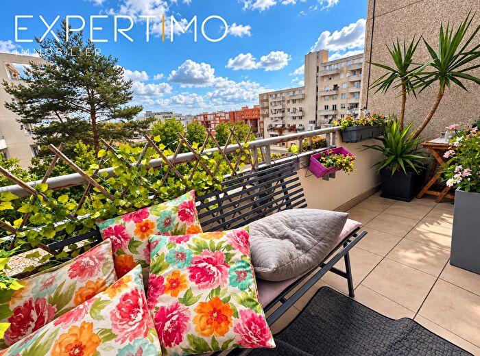 Montigny-le-Bretonneux, Saint-Quentin : Appartement 3 pièces à vendre