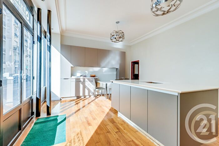 Appartement 1 pièce à Paris 17ème, La Fourche, Guy Moquet, à vendre