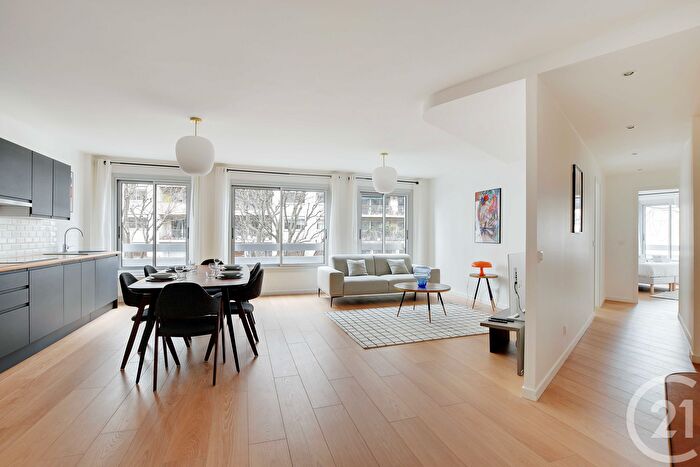 Appartement à vendre - Paris e , Jean Moulin, Porte dOrléans - 4 pièces - 2 chambres