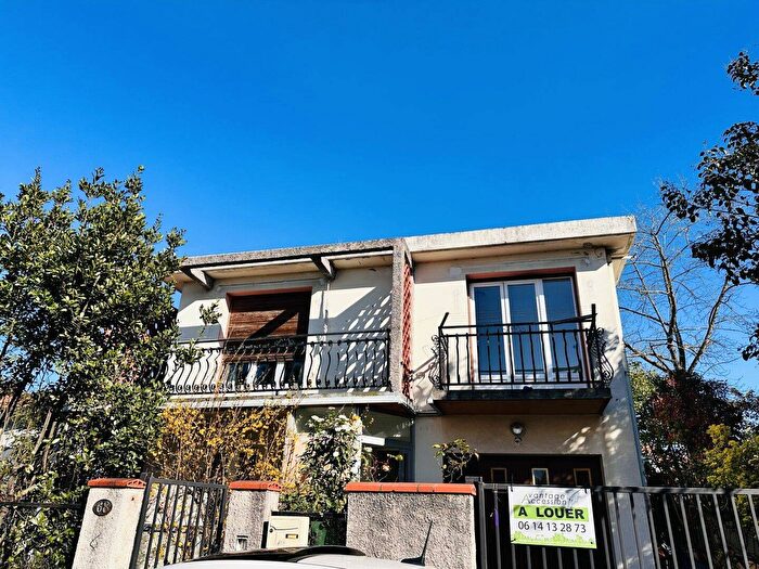 Maison à louer - Minimes, Toulouse - 6 pièces - 5 chambres