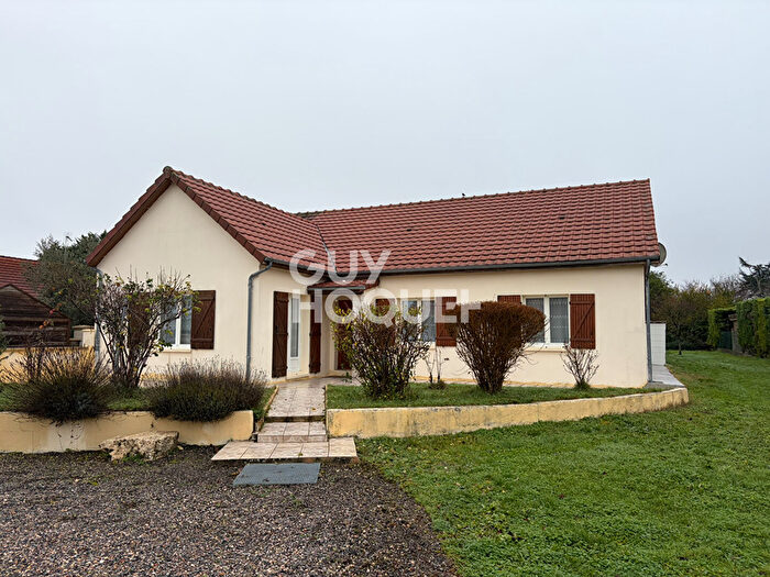 Maison à vendre - Berry-Bouy - 5 pièces - 4 chambres