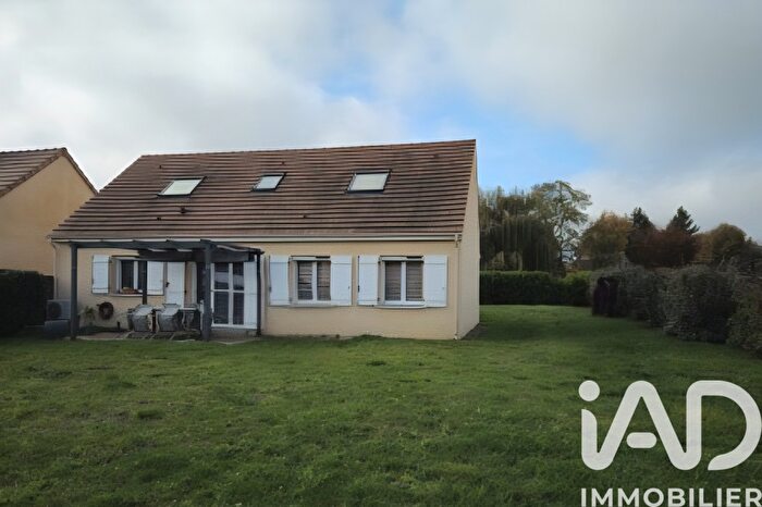 Maison à vendre - Bleury-Saint-Symphorien - 6 pièces - 5 chambres