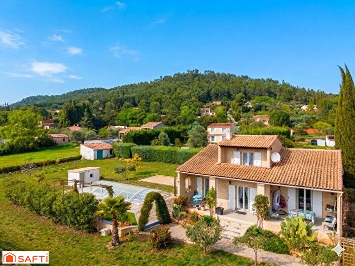 Maison à vendre - Le Val - 5 pièces - 4 chambres