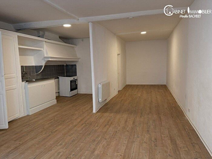 Appartement à louer - Centre Ville, La Ciotat - 1 pièce