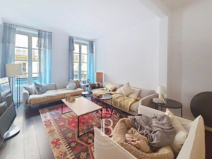 Appartement à louer - Paris e , Rennes - 4 pièces - 2 chambres