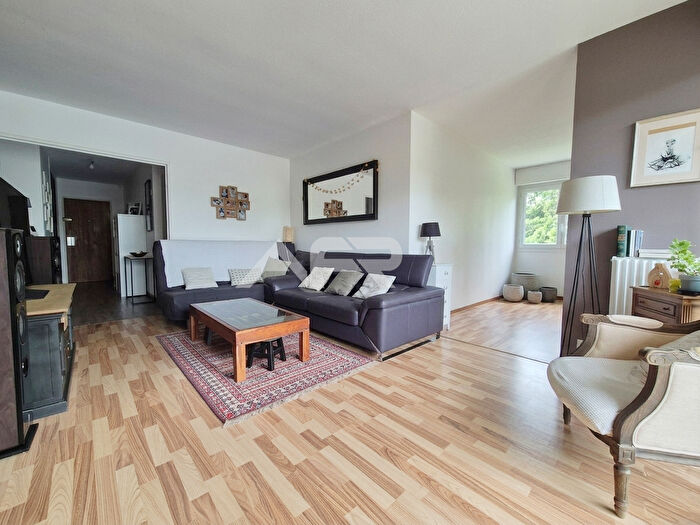 Chatou, Nord - Appartement 4 pièces à vendre