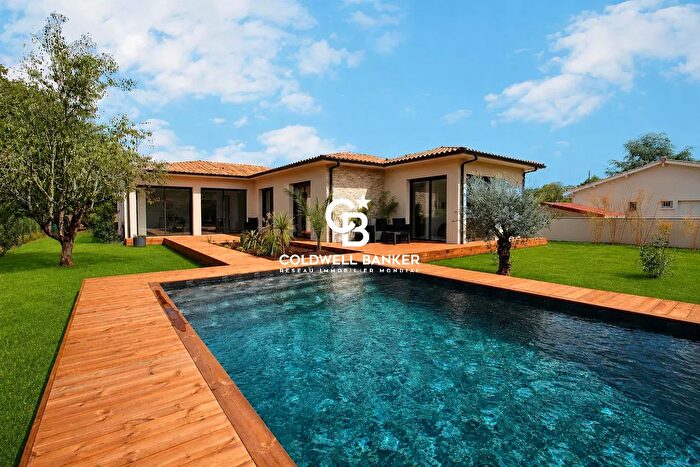 Maison 5 pièces à Saint-Aubin-de-Médoc, à vendre