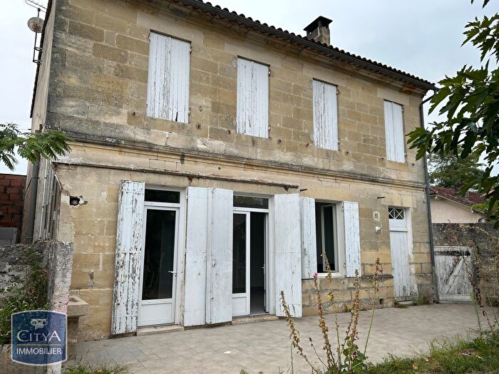 Maison à vendre - Camps-sur-lIsle - 6 pièces - 4 chambres