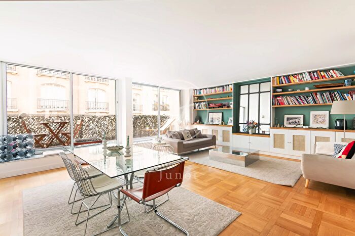 Appartement à vendre - Paris e , Passy, Maison de la Radio, Muette-Sud - 4 pièces - 2 chambres