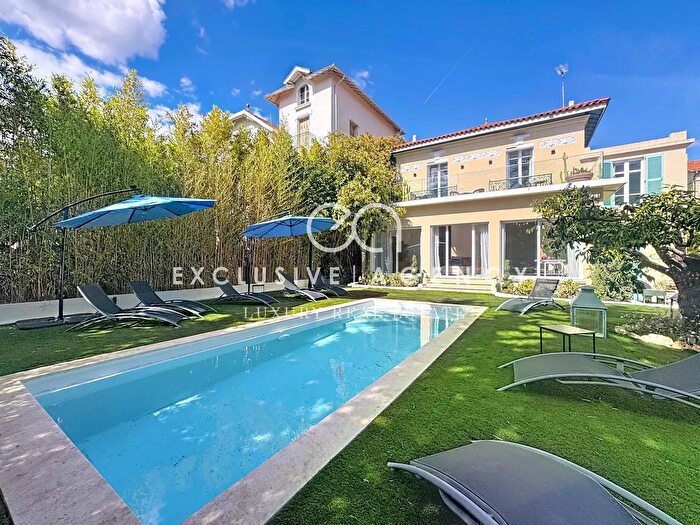 Maison à vendre - Cannes, Bocca Sud - 7 pièces - 4 chambres