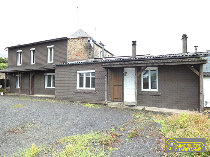 Maison à vendre - Saint-Hilaire-du-Harcouët - 4 pièces - 3 chambres