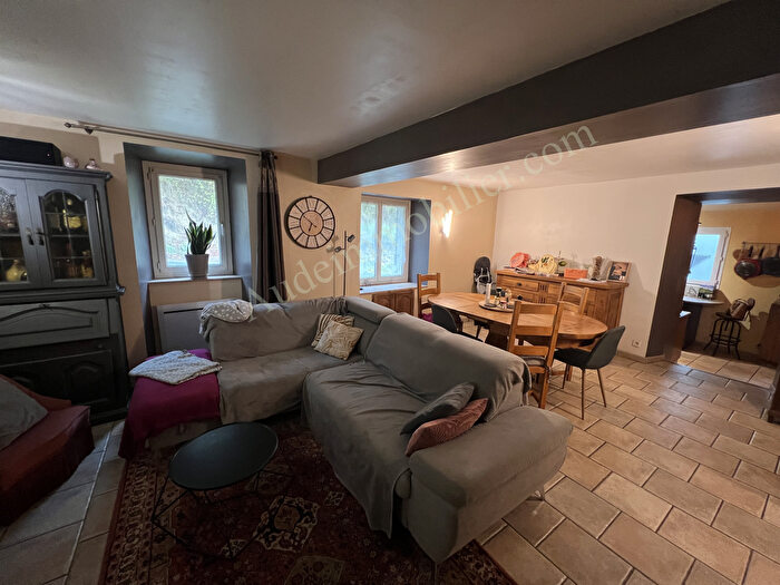 Maison à vendre - Puivert - 6 pièces - 5 chambres