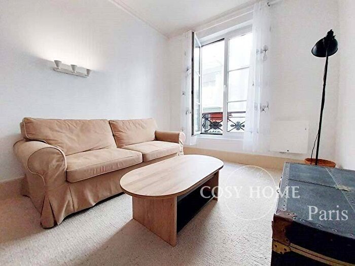 Appartement à louer - Clichy-Trinité, Paris ème arrondissement - 2 pièces - 1 chambre