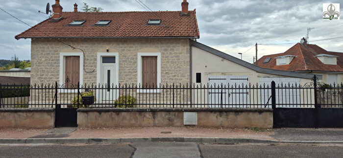 Maison 5 pièces à Nuits-Saint-Georges, à louer