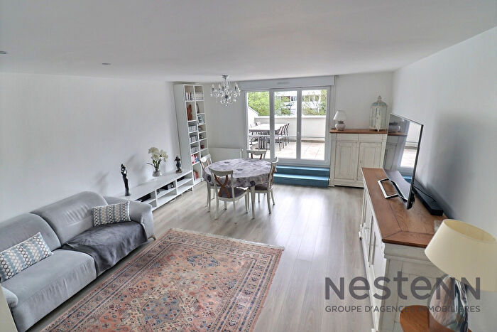 Appartement à vendre - Fontenay-sous-Bois, Verdun - 4 pièces - 2 chambres