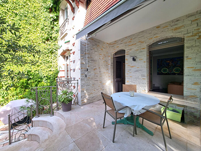Maison 7 pièces à Le Perreux-sur-Marne, Prairie de Nogent, Parclairs, à vendre