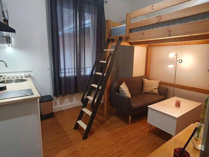 Appartement à louer - Paris ème arrondissement - 1 pièce