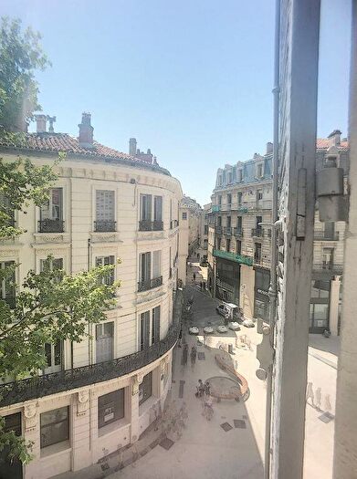 Zone Pietonne, Avignon : Appartement 2 pièces à louer