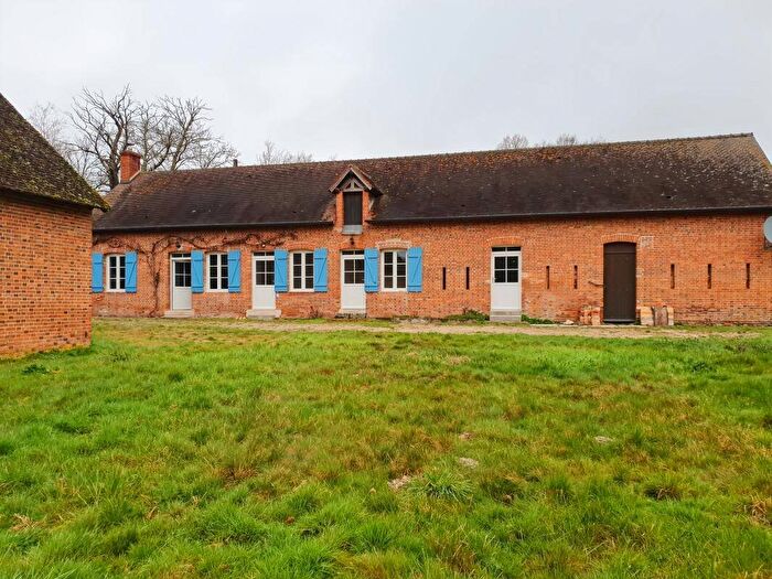Maison à louer - Sainte-Montaine - 4 pièces - 3 chambres