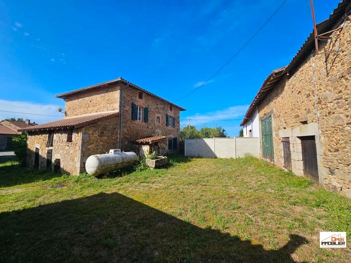 Maison 5 pièces à vendre à Peyrilhac