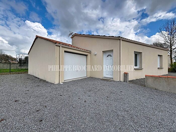 Maison à louer - Aizenay - 4 pièces - 3 chambres