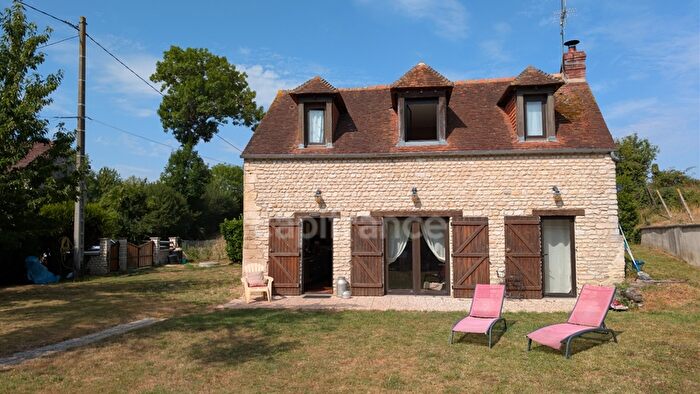 Maison 5 pièces à Fontaine-les-Bassets, à vendre
