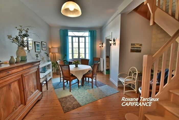 Maison à vendre - Angoulême, Saint-Cybard - 6 pièces - 4 chambres