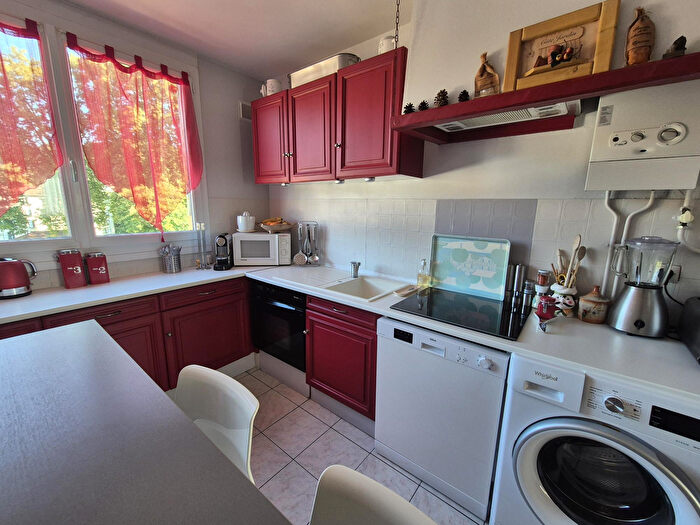 Appartement à vendre - Jouy-en-Josas - 4 pièces - 3 chambres