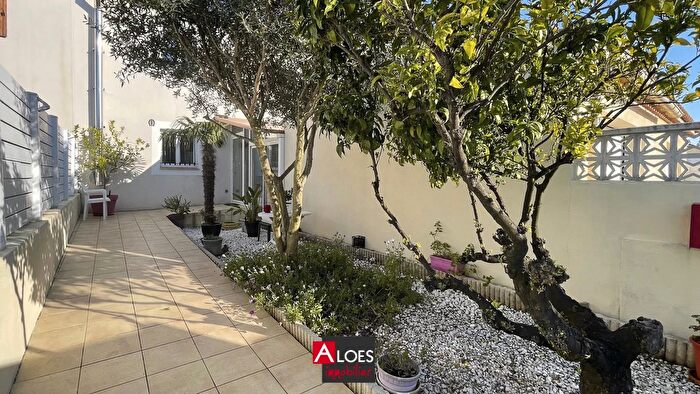 Maison à vendre - Aigues-Mortes - 4 pièces - 3 chambres