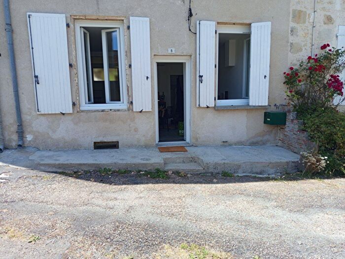 Montmoreau : Maison 4 pièces à louer
