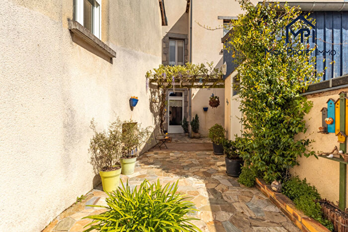 Montsûrs : Maison 6 pièces à vendre