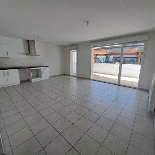 Appartement à louer - Le Bourg-La Jacquinière-Malossane-Saint Nizier, Voreppe - 3 pièces - 2 chambres