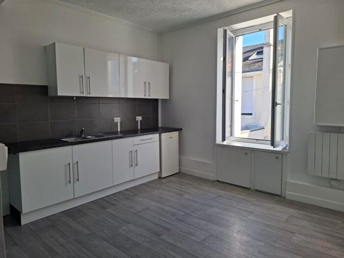 Appartement à louer - Nantes, Saint-Clément, Jardin des plantes, Caserne Lamoricière - 2 pièces - 1 chambre