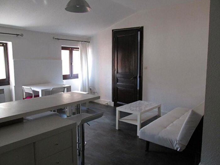 Appartement à louer - Saint-Étienne, Centre-ville, Peuple, Chavanelle - 2 pièces - 1 chambre