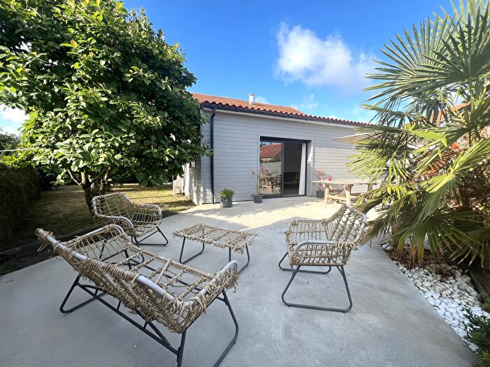 Maison à vendre - Saint-Léger-sous-Cholet - 7 pièces - 4 chambres