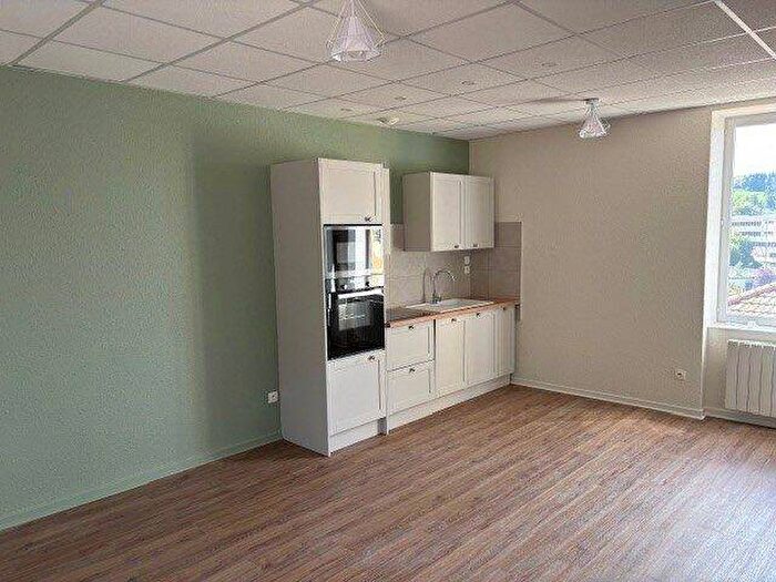 Appartement à louer - Thizy-les-Bourgs - 3 pièces - 2 chambres