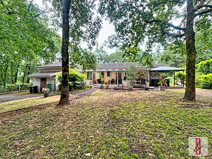 Maison 5 pièces à Mouthiers-sur-Boëme, à vendre