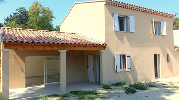 Maison 5 pièces à louer à Les Angles