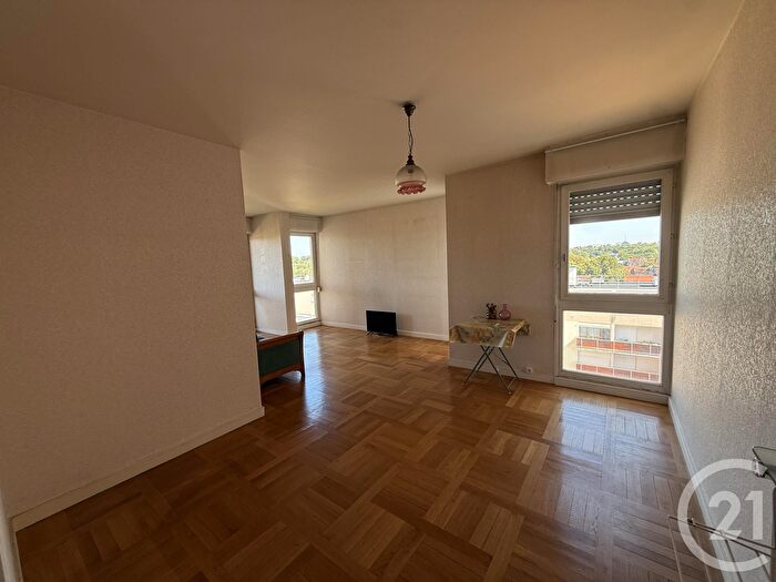 Appartement 3 pièces à Melun, Rive de Seine, Sud, à vendre