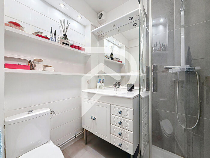 Appartement à vendre - Issy-les-Moulineaux, Centre-ville, Corentin Celton, Les Varennes - 3 pièces - 2 chambres