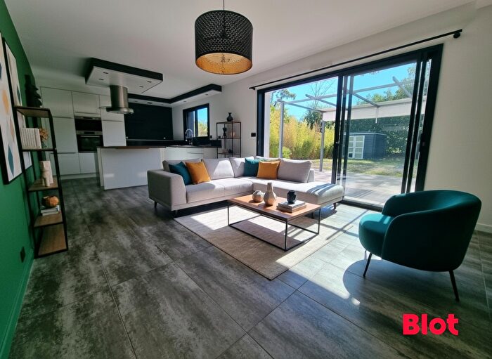 Maison 6 pièces à vendre à La Mézière