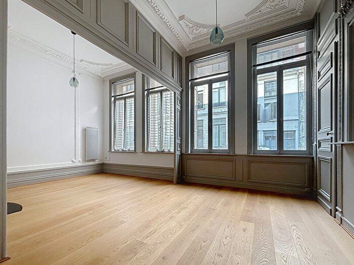 Appartement à louer - Vieux Lille - 3 pièces - 2 chambres