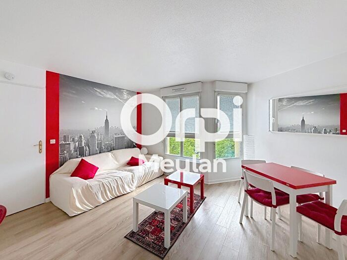 Cergy, Les Hauts-de-Cergy - Appartement 2 pièces à louer