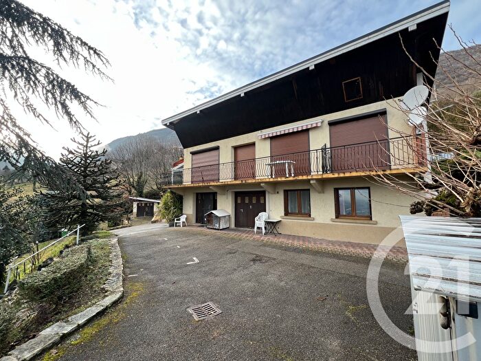 Appartement à louer - Veurey-Voroize - 4 pièces - 3 chambres