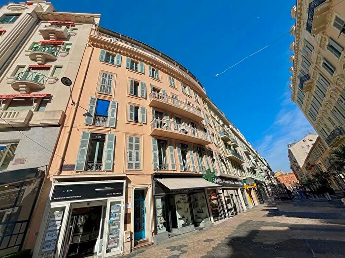 Appartement à vendre - Nice, Centre-ville - 3 pièces - 2 chambres