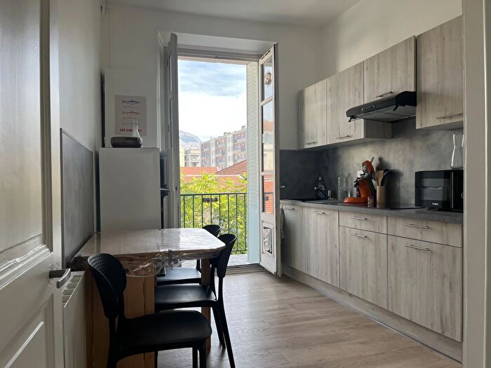 Appartement 2 pièces à louer - Grenoble, La Capuche, Grands Boulevards